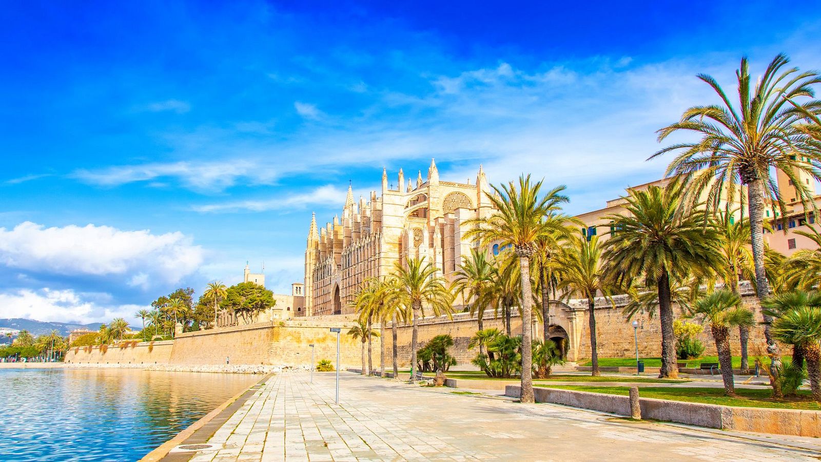 AIDA Winter 2027/2028 - AIDAsol - Große Feiertagsreise im Mittelmeer